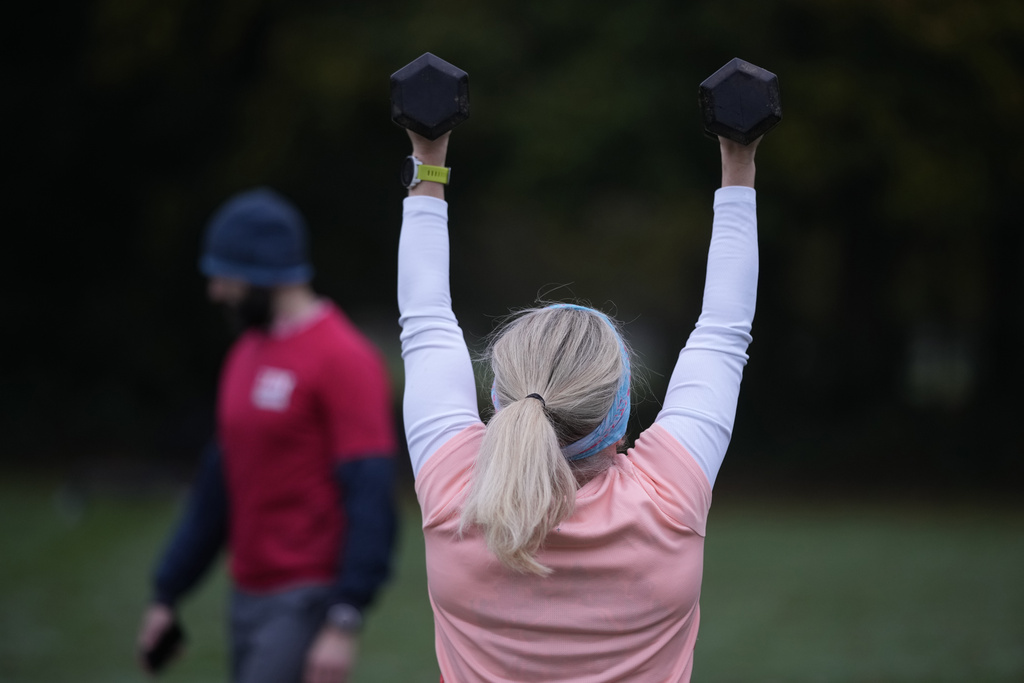 How to choose the best personal trainer for your fitness goals — and budget | Classic Rock 92.9 KISM