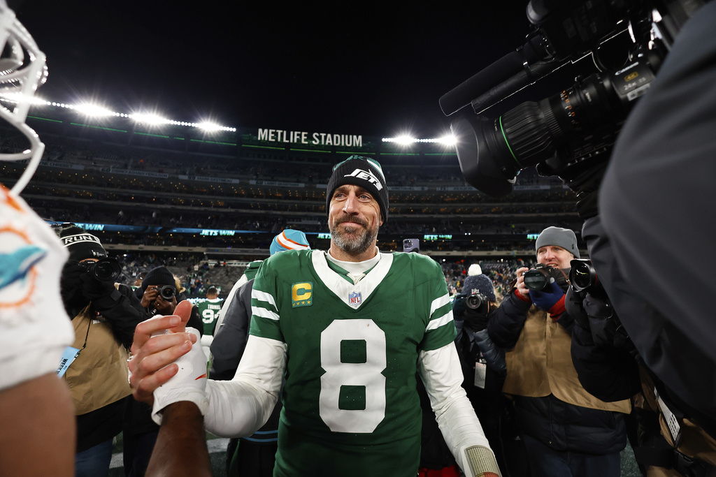Jets’ Aaron Rodgers remains undecided on playing future with his focus ...