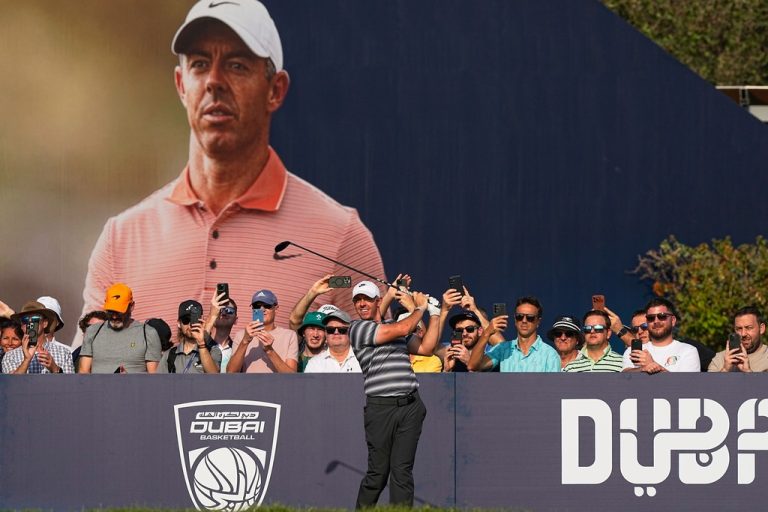 McIlroy leads by one stroke after first round at Dubai Invitational ...